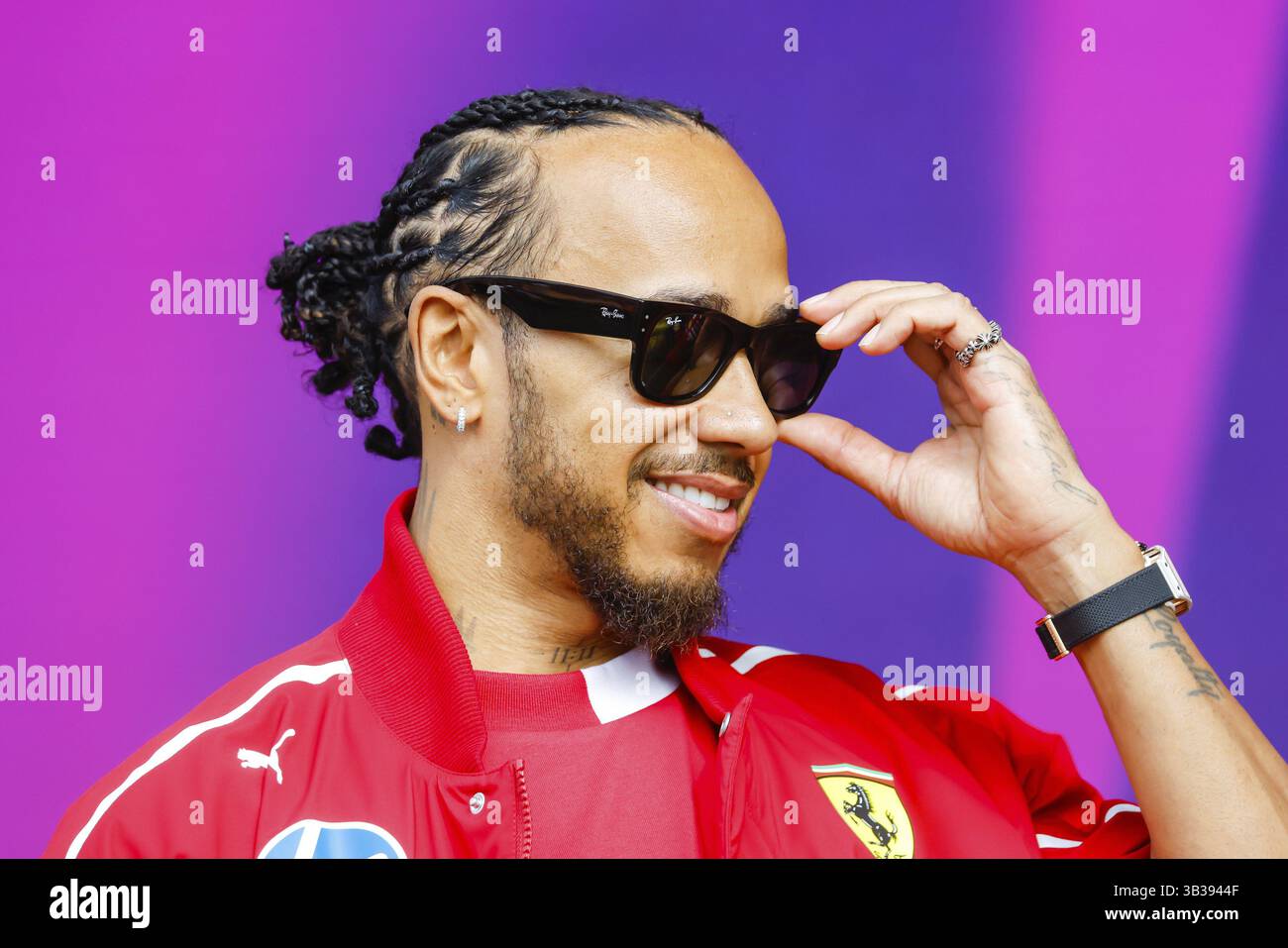 MELBOURNE, AUSTRALIA - MARCH 15: Lewis Hamilton of Great Britain and ...