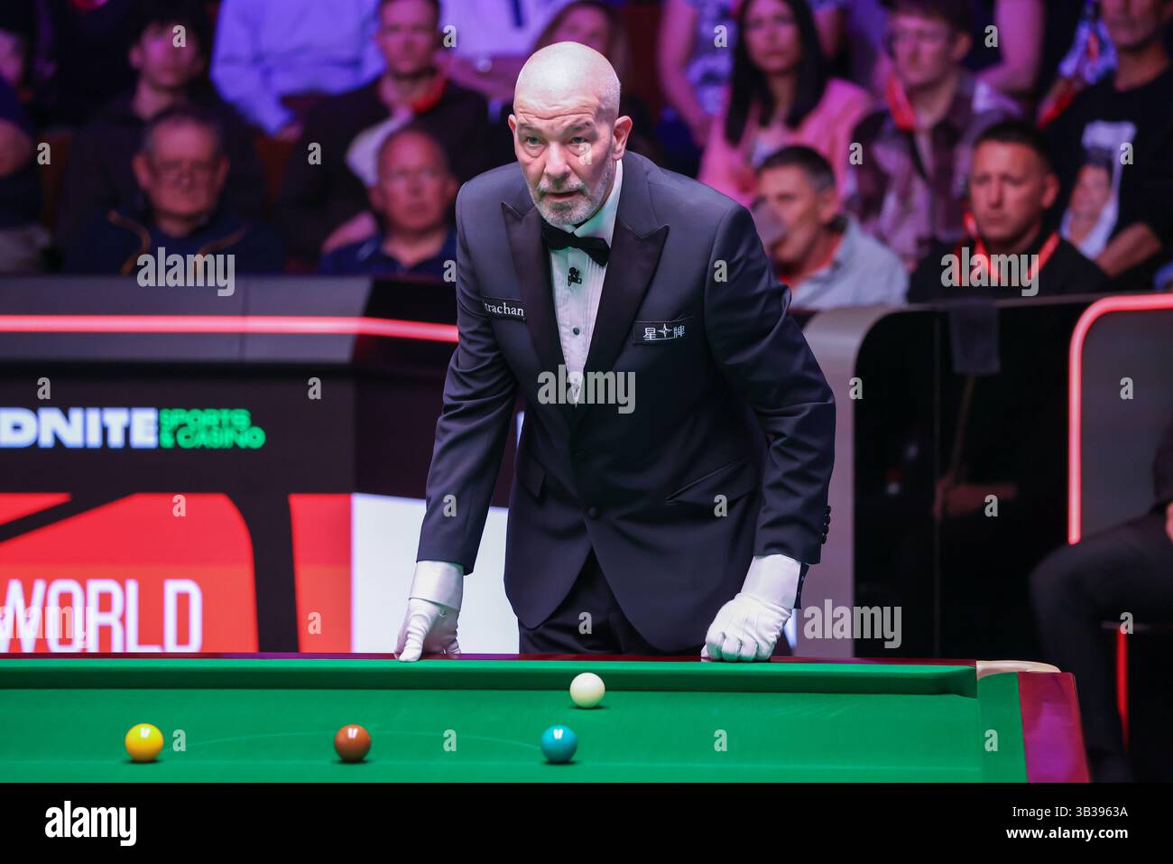 Referee Jan Verhaas during the game against Pang Junxu of China on day ...
