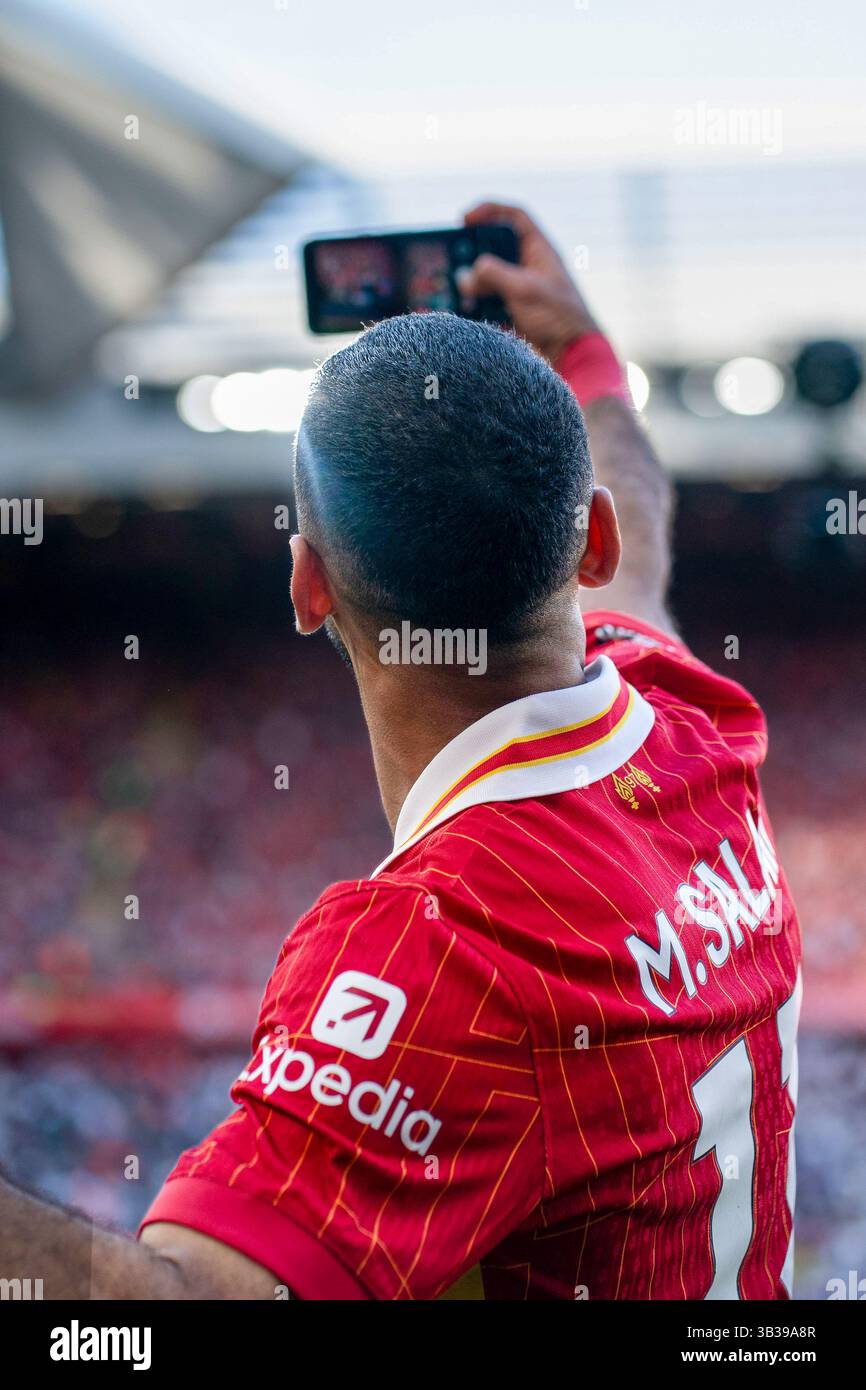Liverpool's Mohamed Salah takes a selfie after scoring their fourth ...
