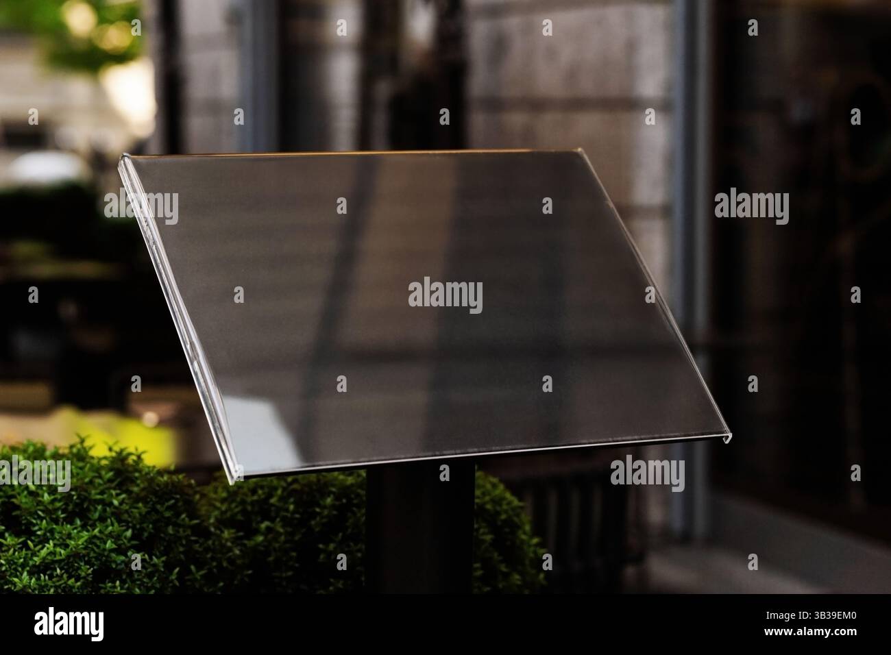 Abstract metal plaque display hi-res stock photography and images - Alamy