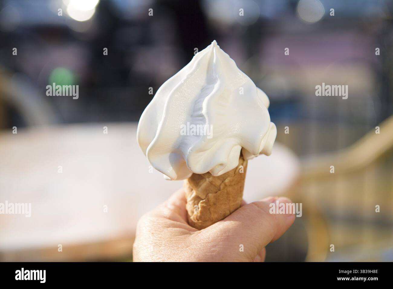 Sweet bakery cream desserts hi-res stock photography and images - Alamy