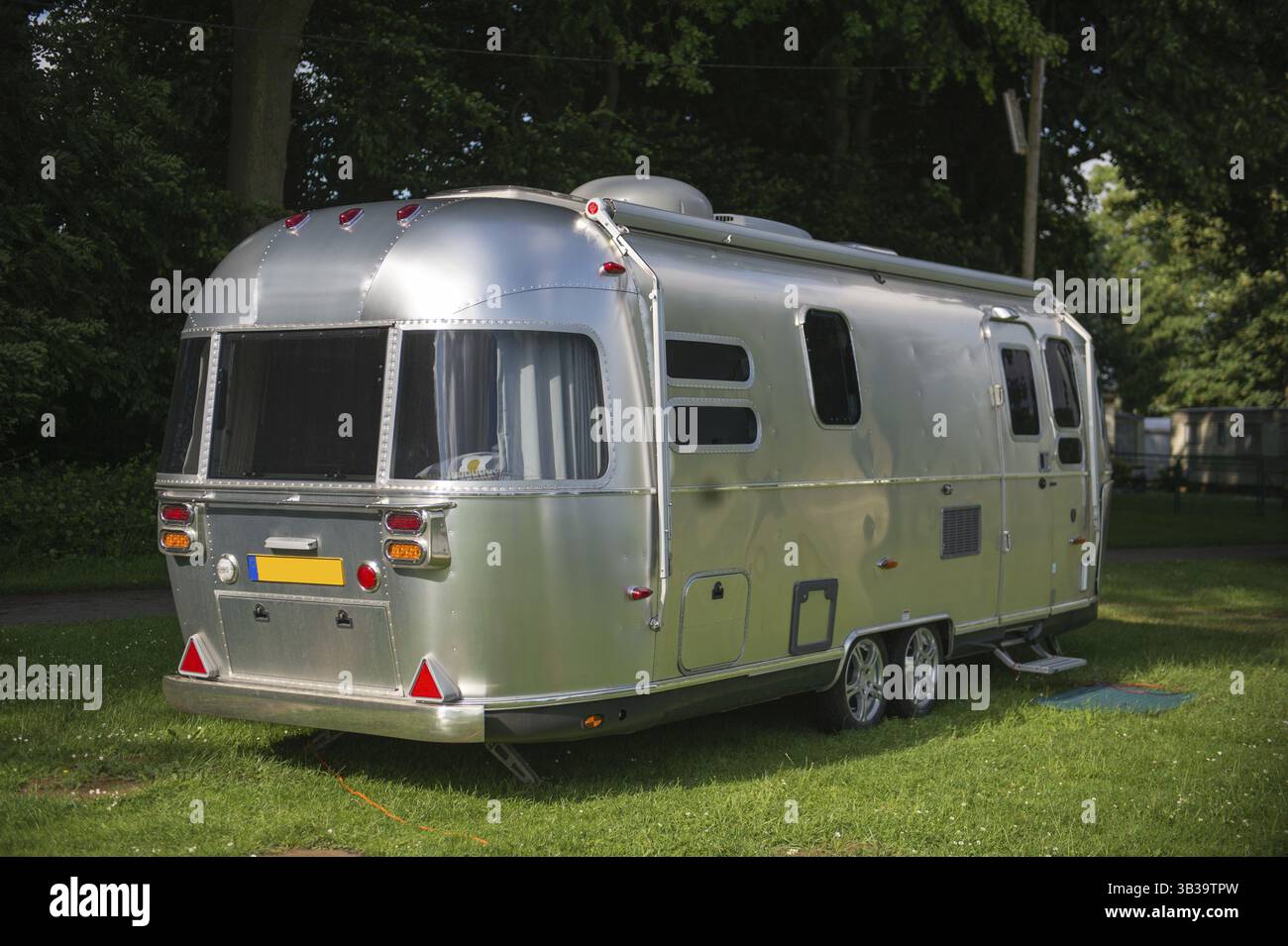 Caravan camping grounds hi-res stock photography and images - Alamy