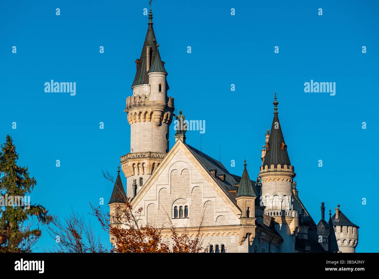 Neuschwanstein Castle: A Fairy Tale Beauty in Bavaria Stock Photo - Alamy