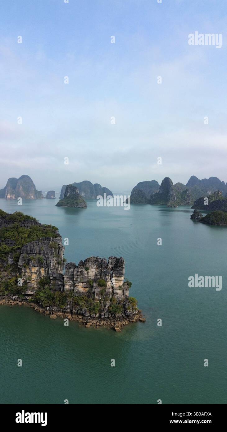 World famous bay hi-res stock photography and images - Alamy