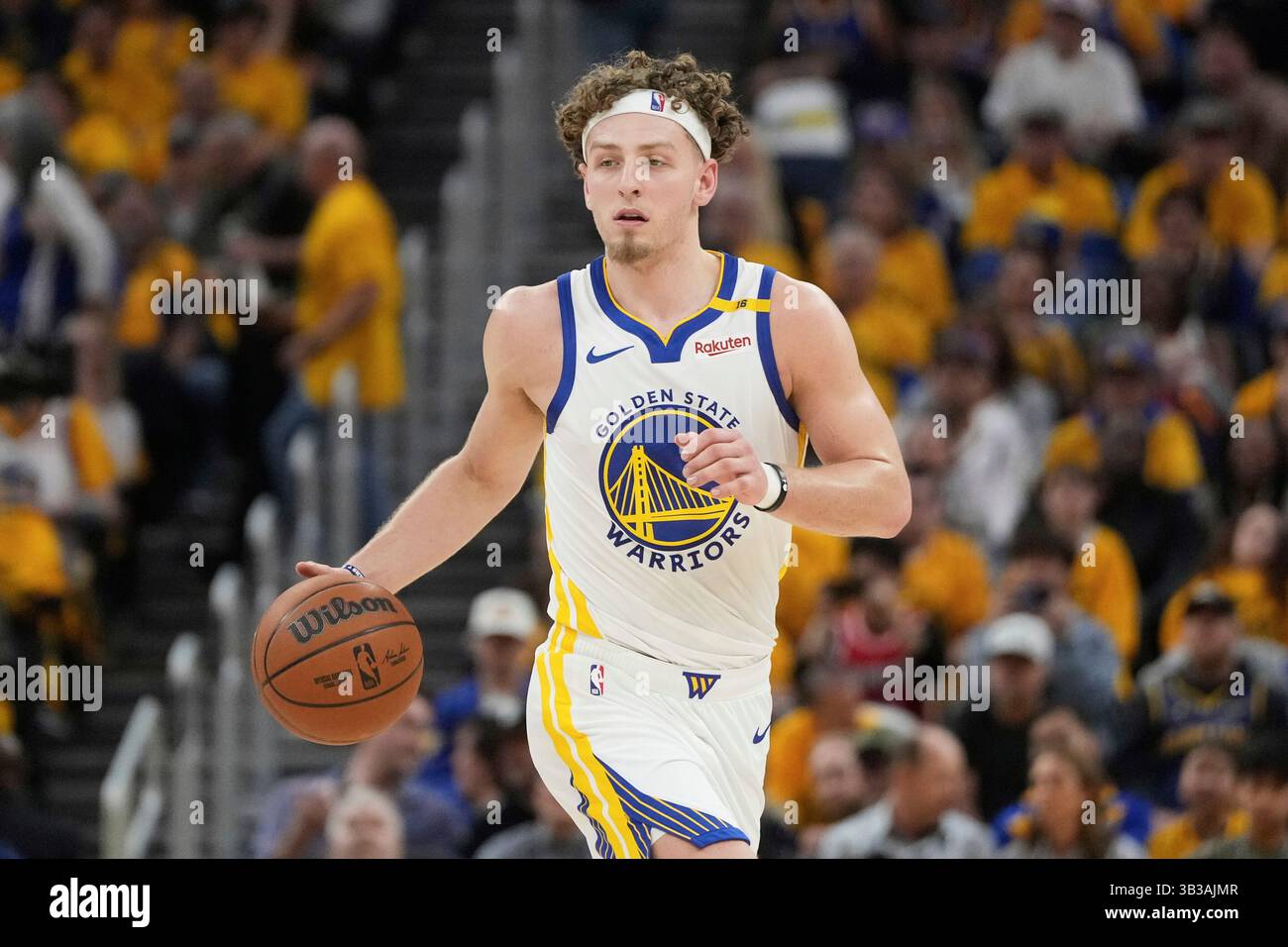 Golden State Warriors guard Brandin Podziemski (2) during Game 3 of an ...