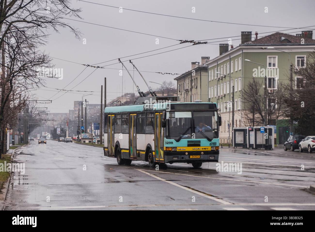 12/2021 Public transport in Romania Stock Photo - Alamy