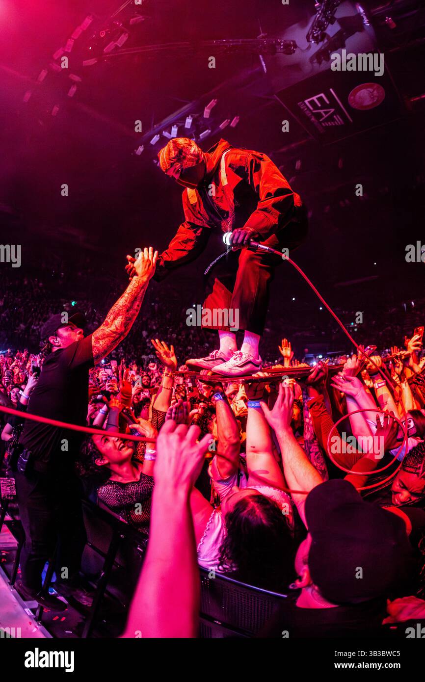 Milan, Italy. 28th Apr, 2025. The American duo TWENTY ONE PILOTS ...