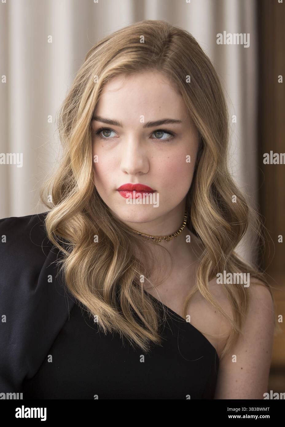 January 17, 2018 - Hollywood, California, U.S. - Actress WILLA ...