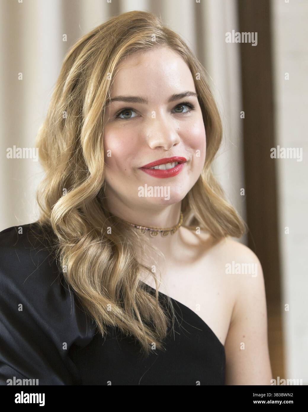 January 17, 2018 - Hollywood, California, U.S. - Actress WILLA ...