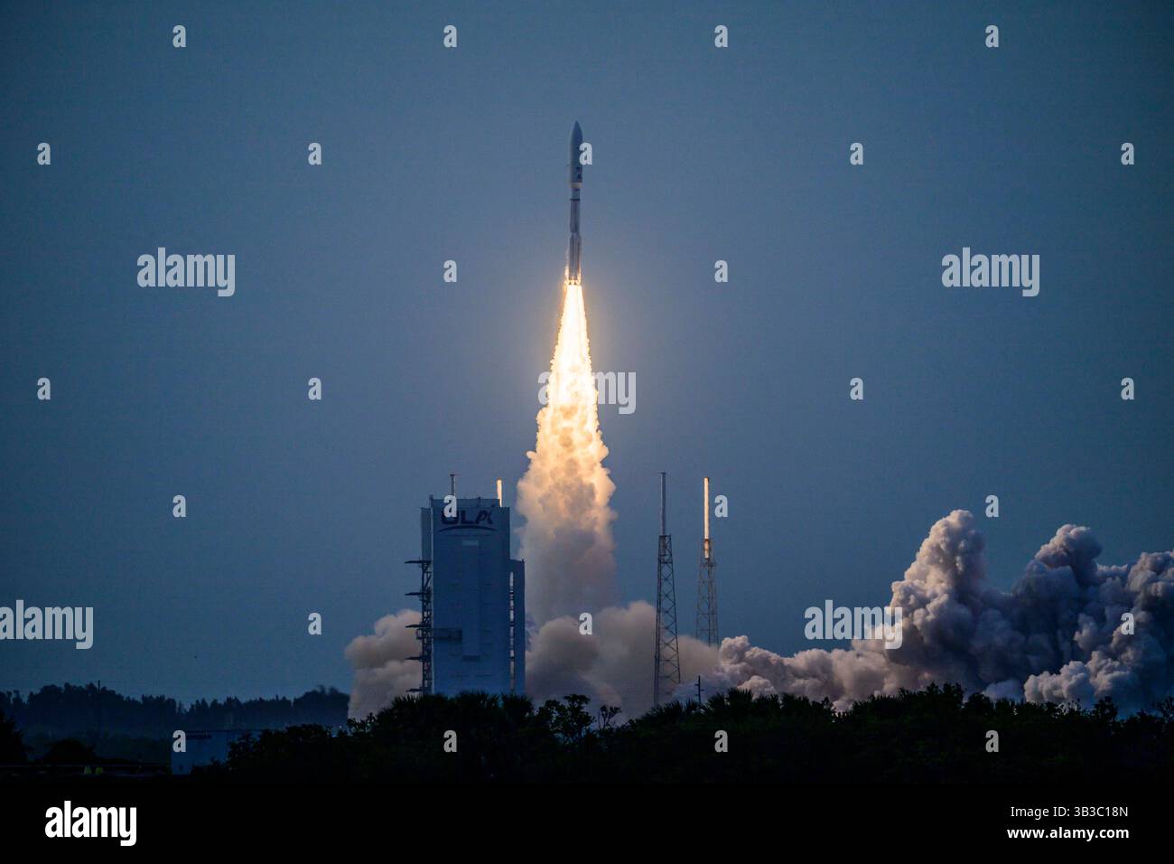 Cape Canaveral, Florida, USA. 28th Apr, 2025. A United Launch Alliance ...