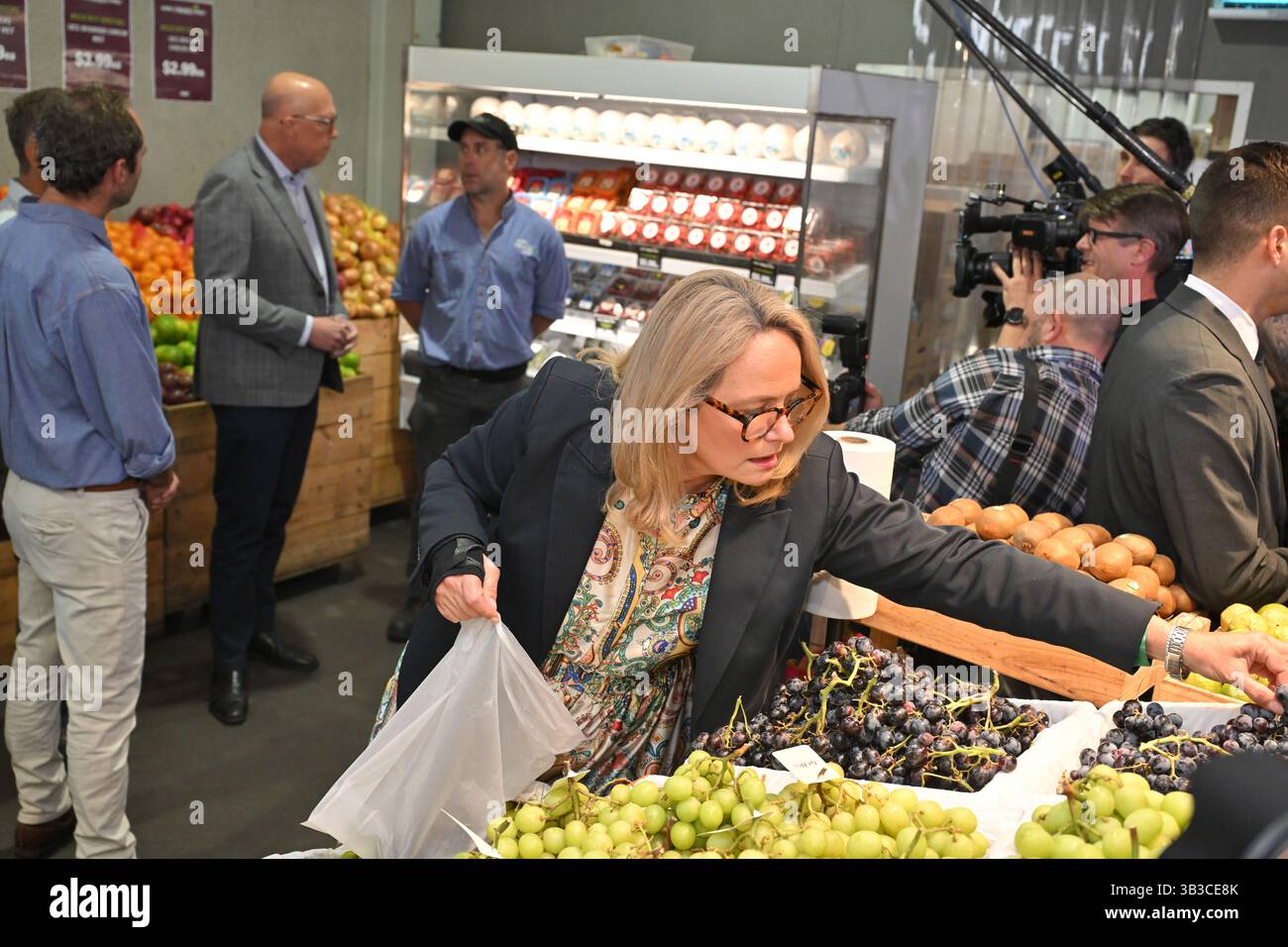 Nowra, Australia. 29th Apr, 2025. Leader of the Opposition Peter Dutton ...
