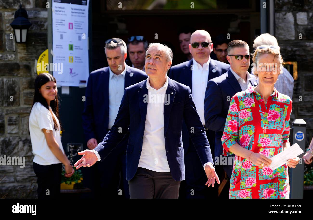 Ottawa, Can. 28th Apr, 2025. Liberal Leader Mark Carney gestures as he ...