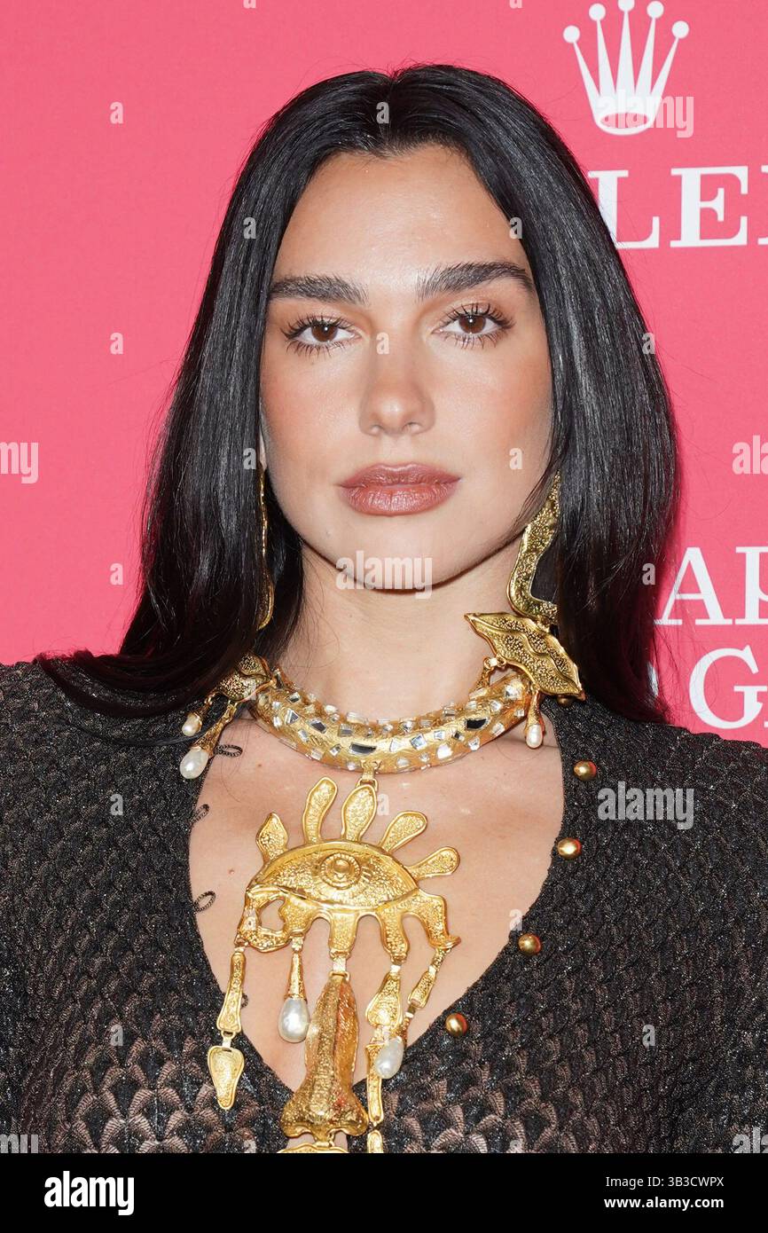 Ny. 28th Apr, 2025. Dua Lipa at arrivals for 50th Chaplin Award Gala ...