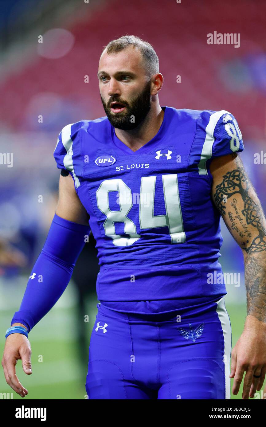 ST. LOUIS, MO - APRIL 26: St. Louis Battlehawks tight end Jake ...