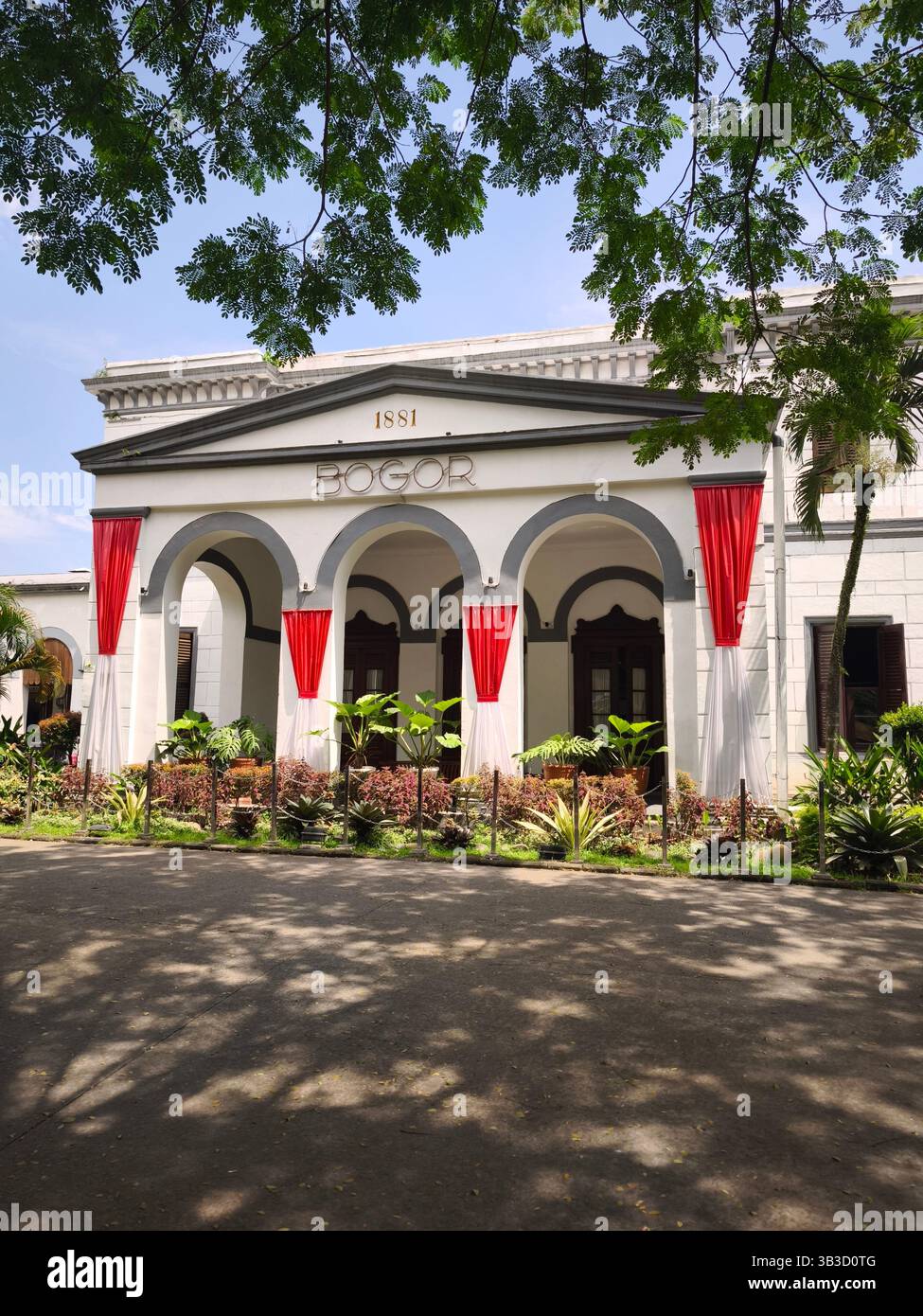 Front view of a historic colonial building which is now used as Bogor ...