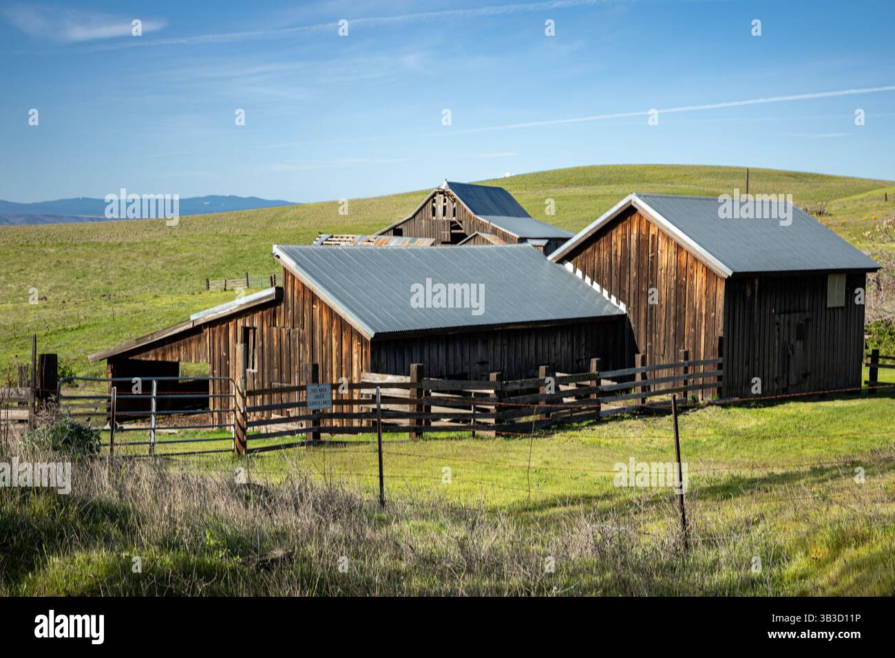 Wa28374-00...WASHINGTON - Old barns and farm buildings preserved at ...