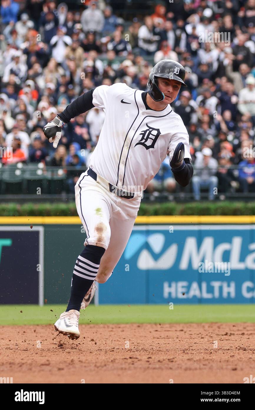 DETROIT, MI - APRIL 26: Detroit Tigers shortstop Trey Sweeney (27) runs ...