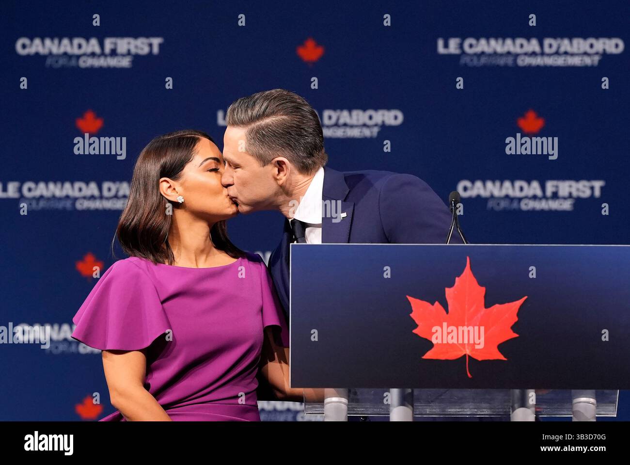 Conservative Leader Pierre Poilievre and his wife Anaida Poilievre kiss ...