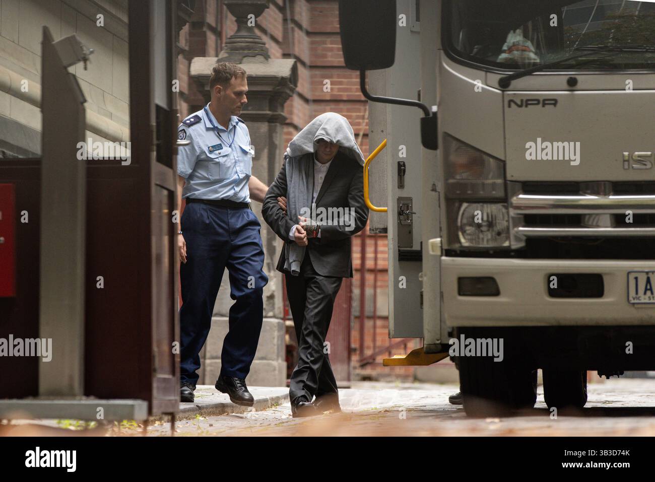 Melbourne, Australia. 29th Apr, 2025. Kloud Allen departs from the ...