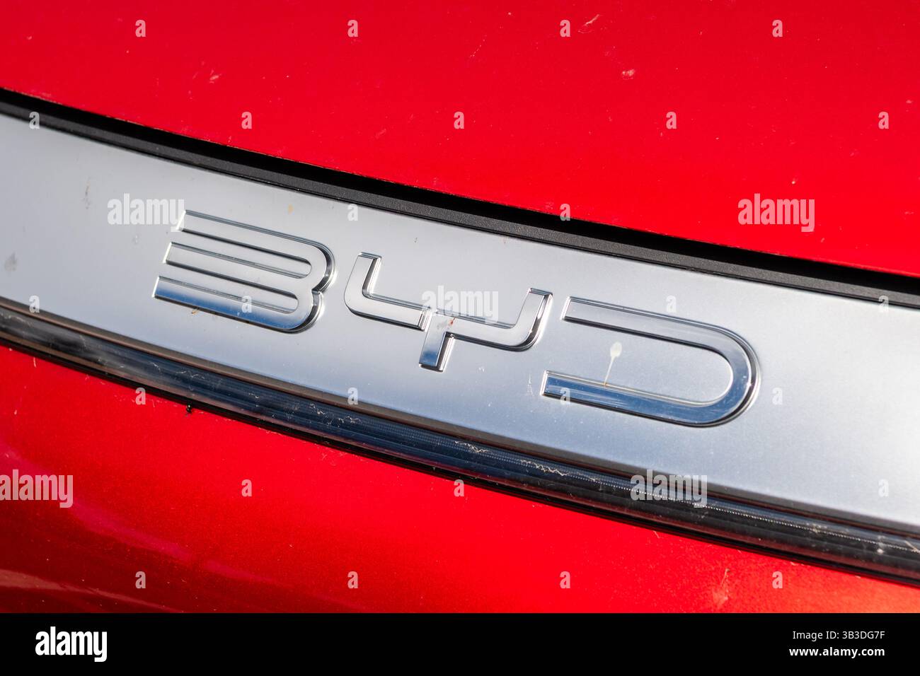 Byd logo hi-res stock photography and images - Alamy