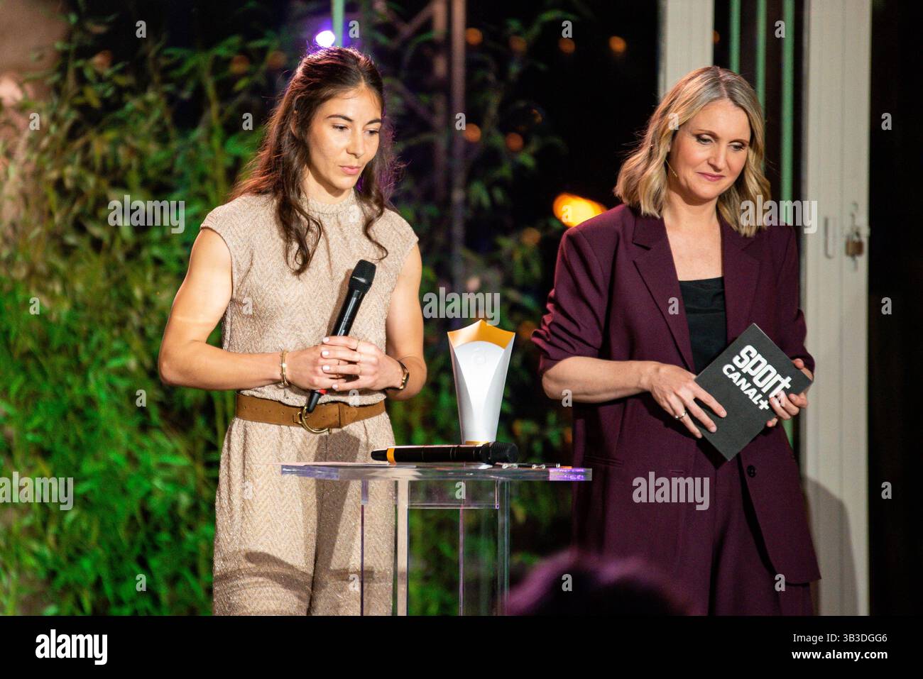 Clara Mateo of Paris FC and Anne Laure Salvatico during the LFFP 2025 ...