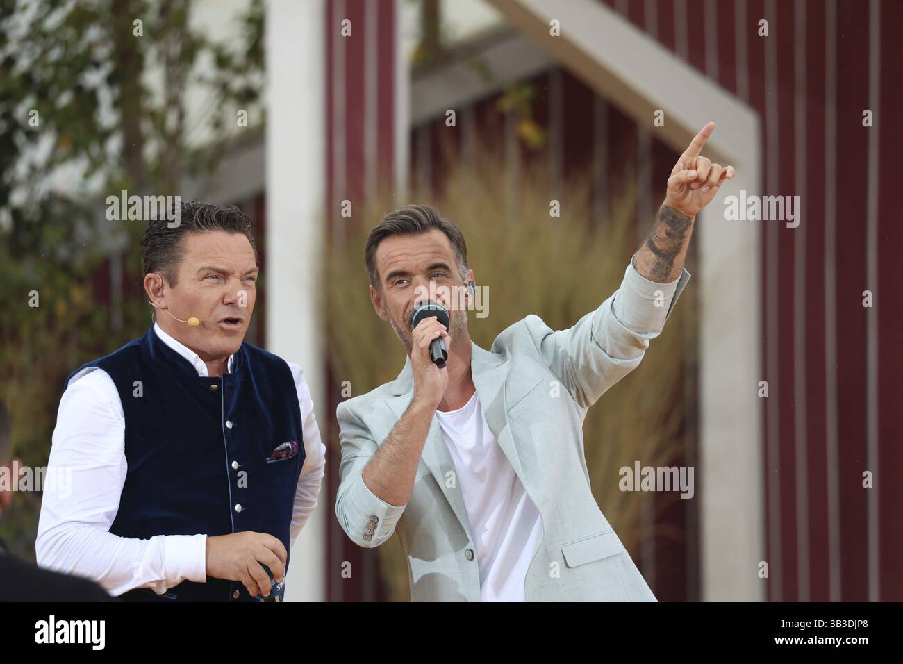 Two real friends: Stefan Mross (singer / presenter / entertainer) and ...
