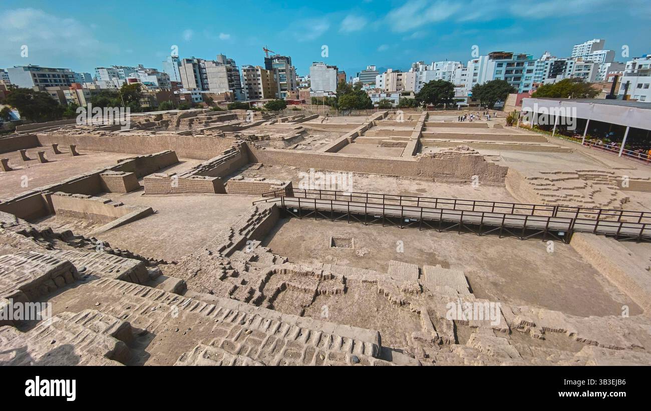 Huaca pucllana ruins showing adobe and clay structures in miraflores ...