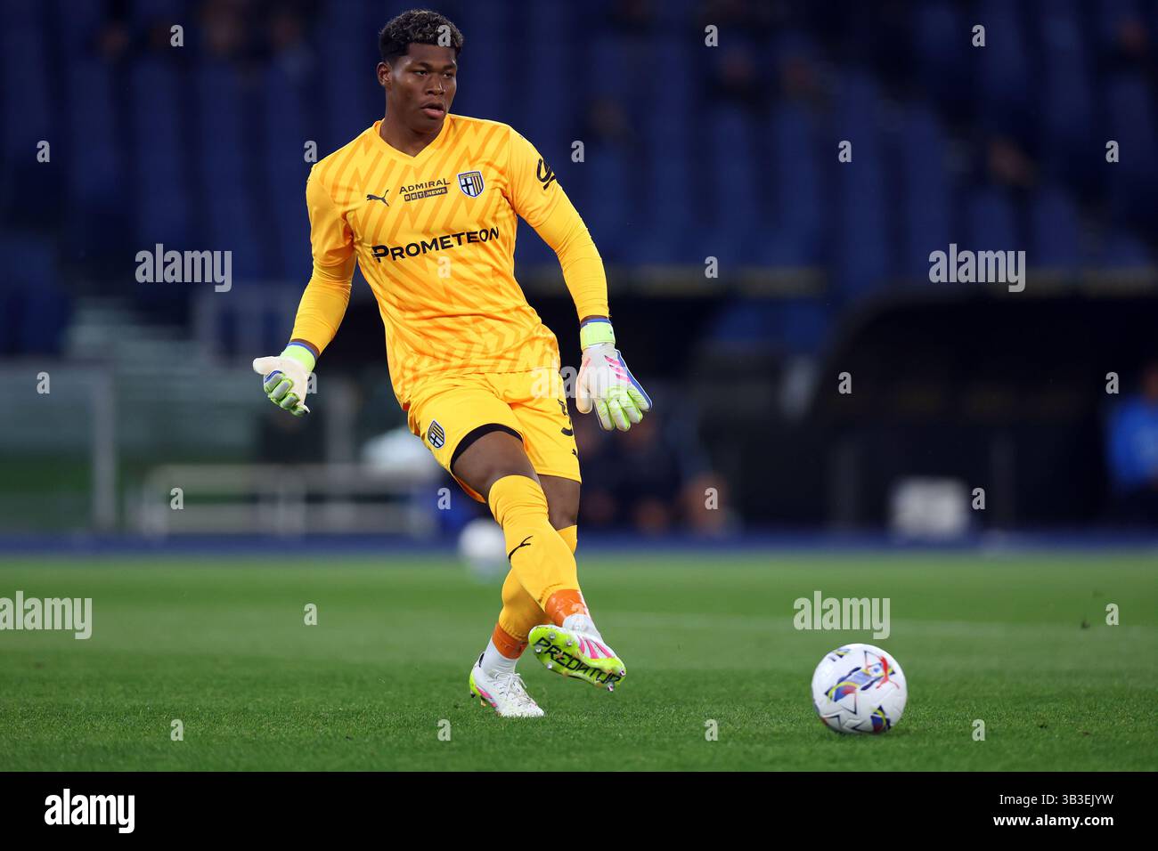 Rome, Italy. 28th Apr, 2025. Zion Suzuki of Parma seen in action during ...