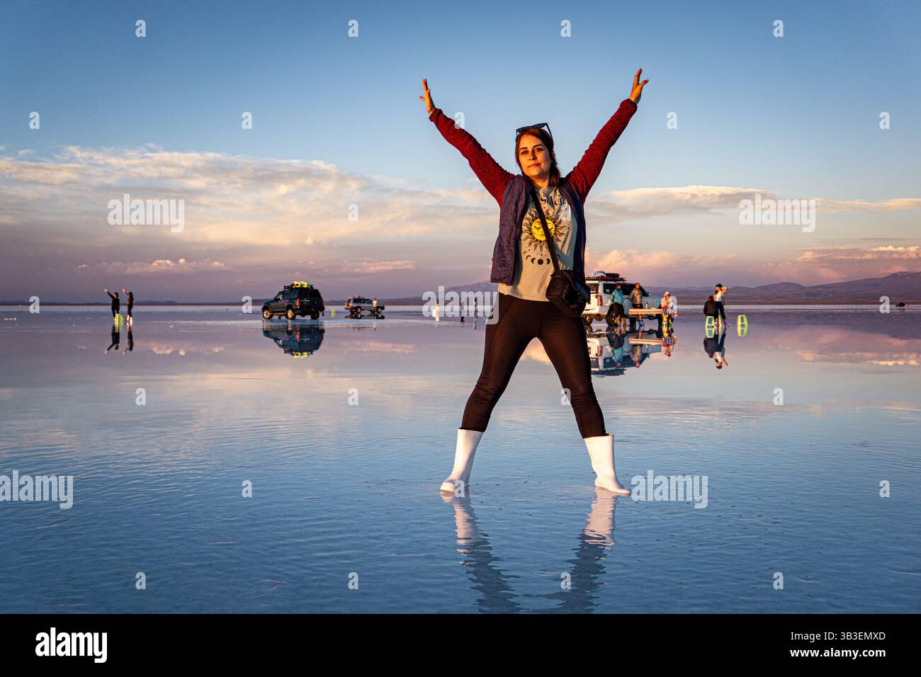 Salar de uyuni bolivia mirror hi-res stock photography and images - Alamy