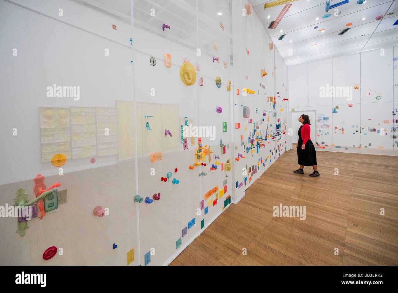 London, UK. 29th Apr, 2025. Perfect Home: London, Horsham, New York ...