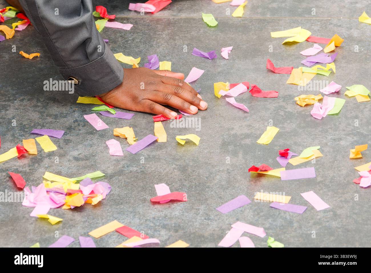 After party mess hi-res stock photography and images - Alamy