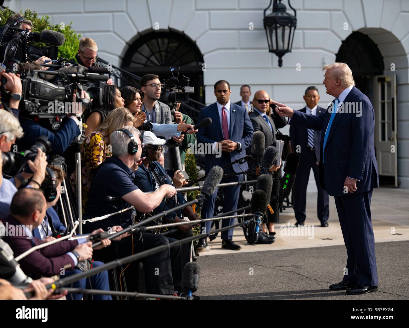 WASHINGTON DC, USA - 25 April 2025 - US President Donald Trump speaks ...