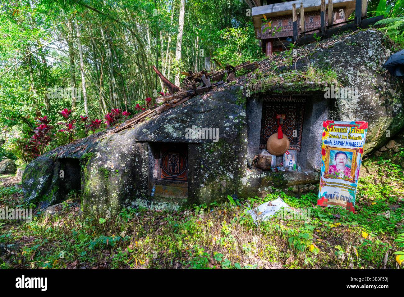 Rante Kalimbuang Bori burial site. The Rante Kalimbuang Bori began to ...