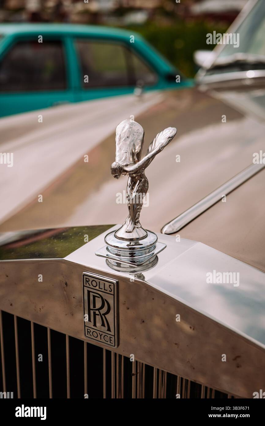 27-04-2025 Zurich, Switzerland. Rolls Royce Spirit of Ecstasy hood ...