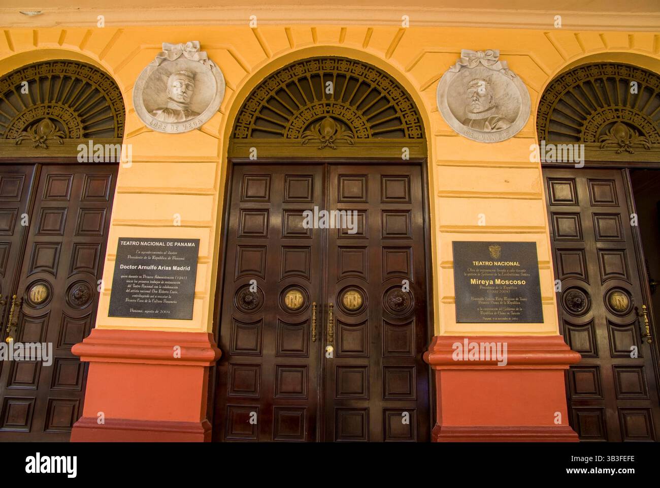 Panama.Panama City.El Teatro Nacional (1905 G.N.Ruggieri). Pinturas de ...