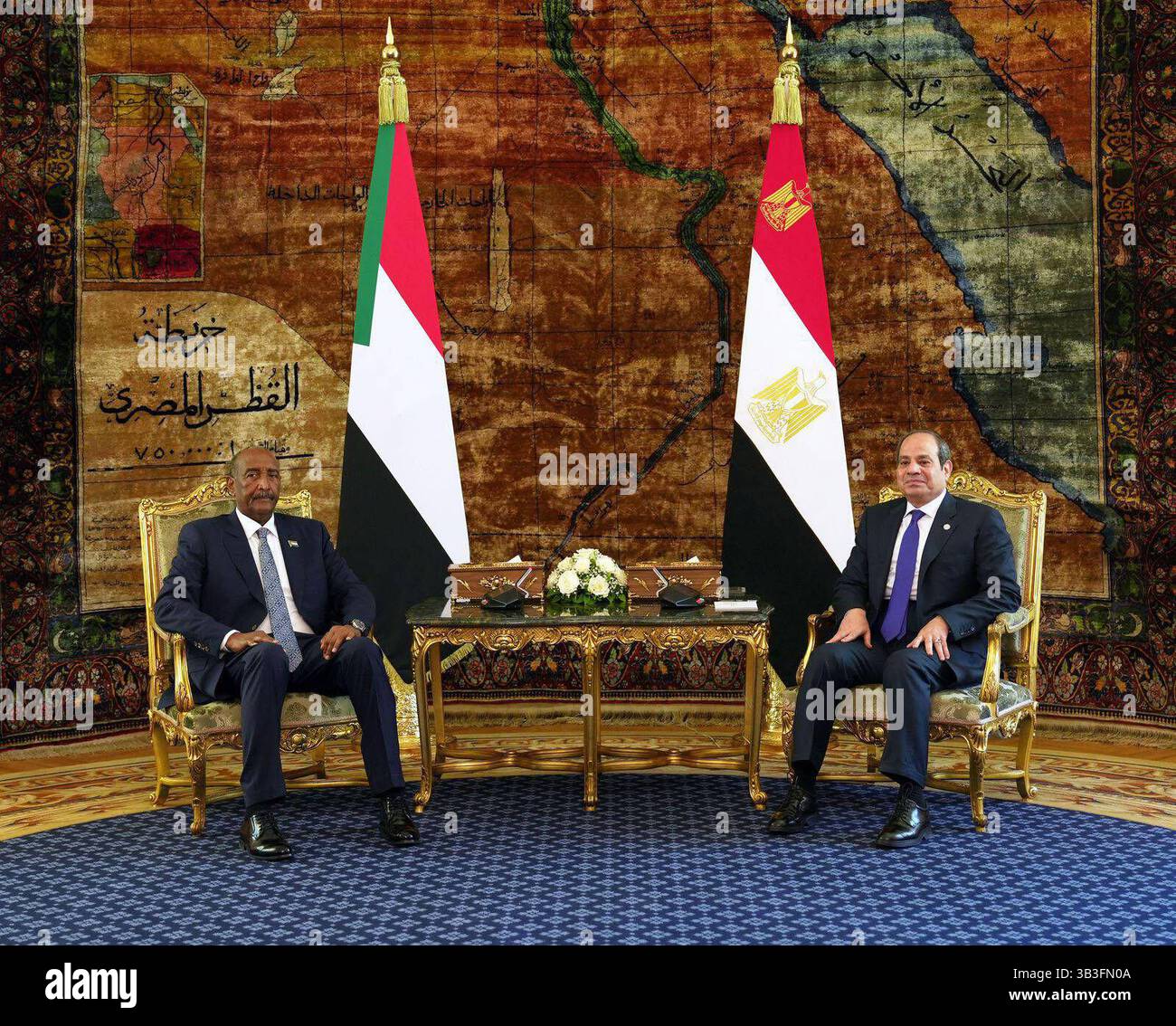 Egyptian President Abdel Fattah el-Sisi receives Lieutenant General ...
