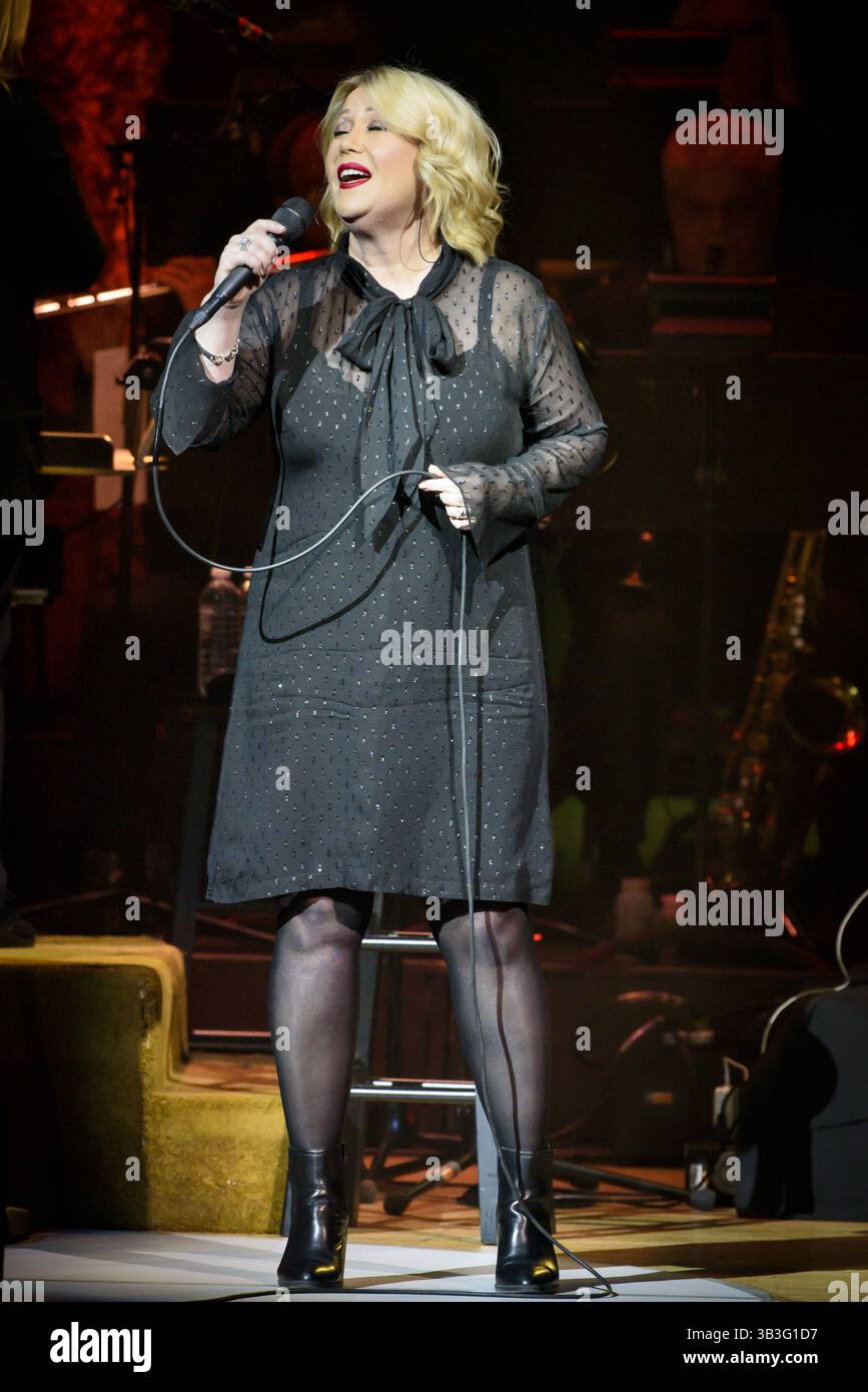 Jann arden 2017 hi-res stock photography and images - Alamy