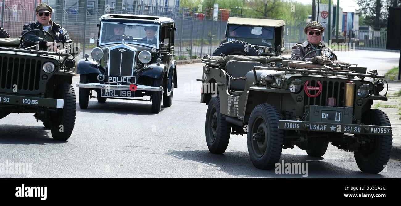 Vintage vehicles from 1940s hi-res stock photography and images - Alamy