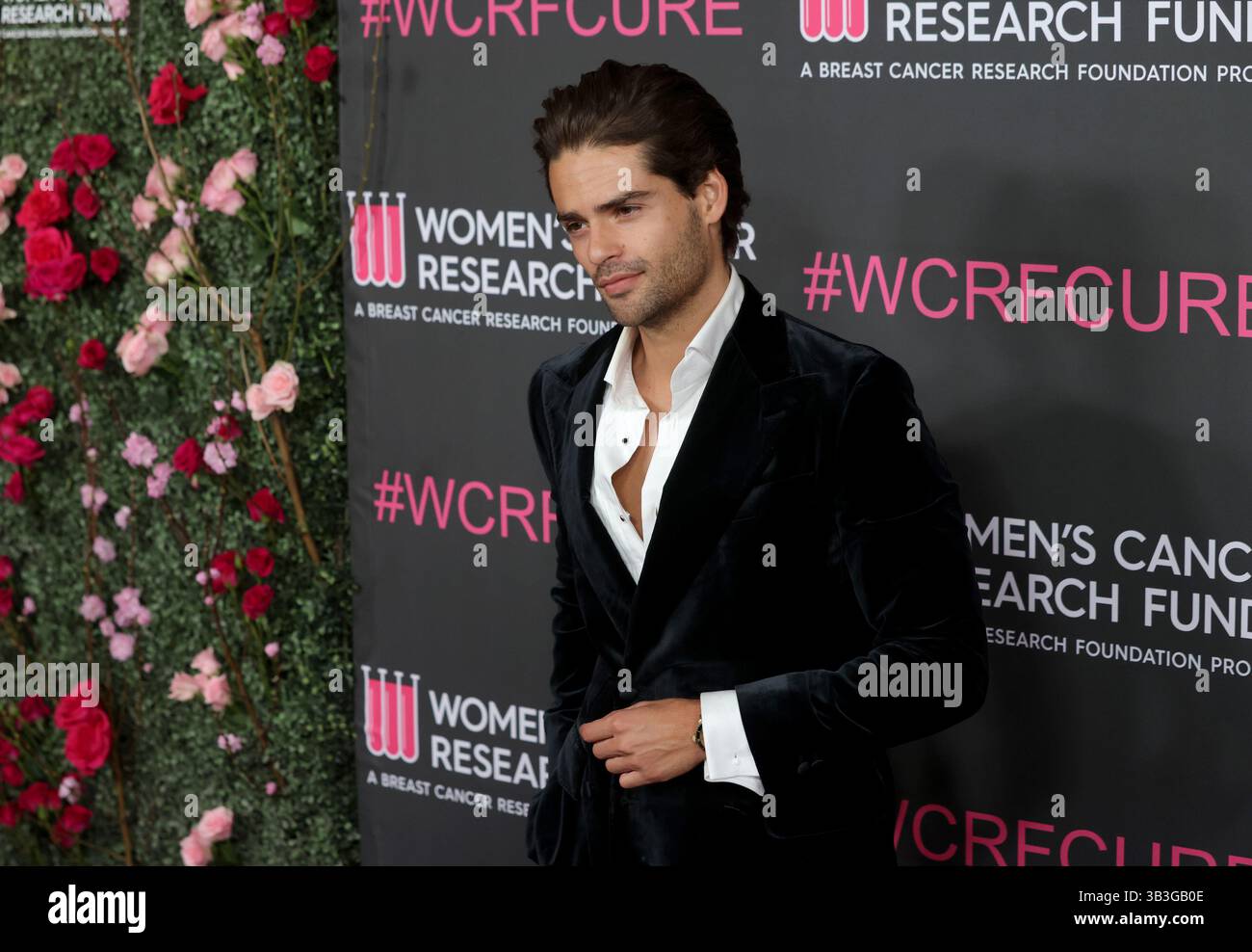 Beverly Hills, United States. 28th Apr, 2025. Renan Pacheco arrives for ...