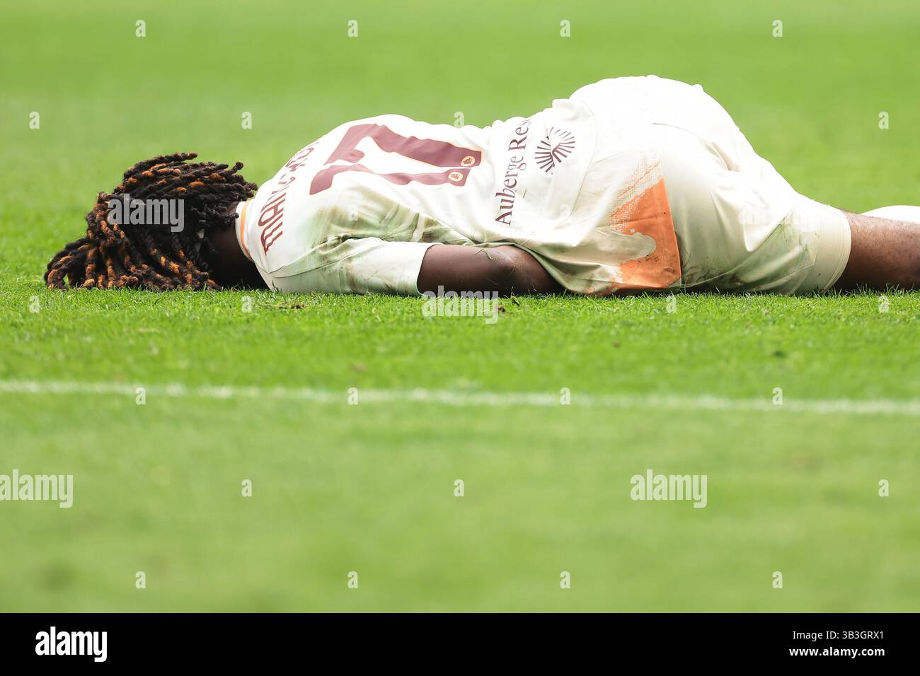 Manu kone of as roma injured hi-res stock photography and images - Alamy