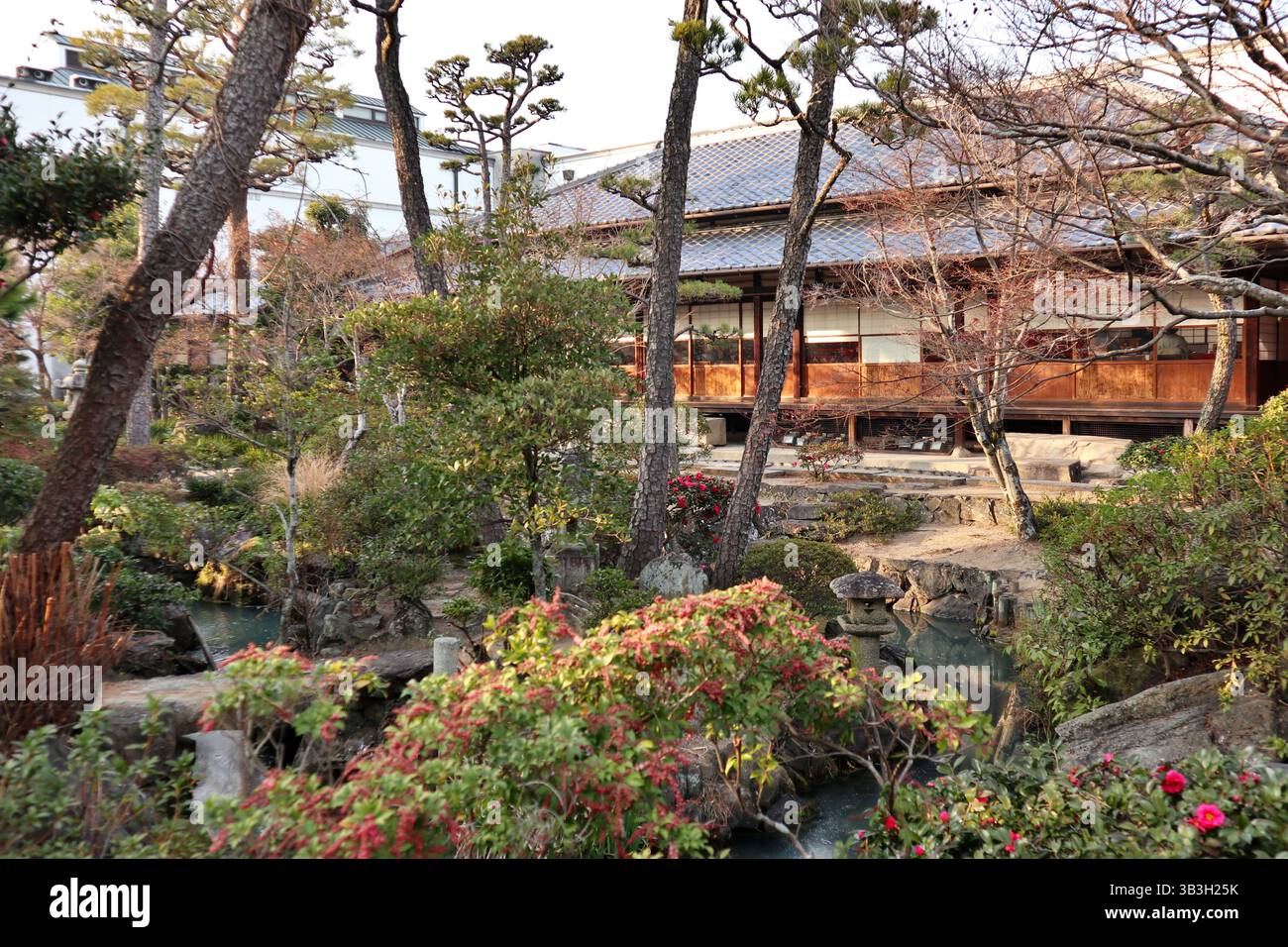 Shinkei-en (Japanese garden) in Kurashiki Bikan Historical Quarter ...