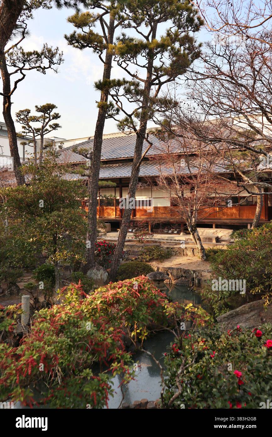 Shinkei-en (Japanese garden) in Kurashiki Bikan Historical Quarter ...