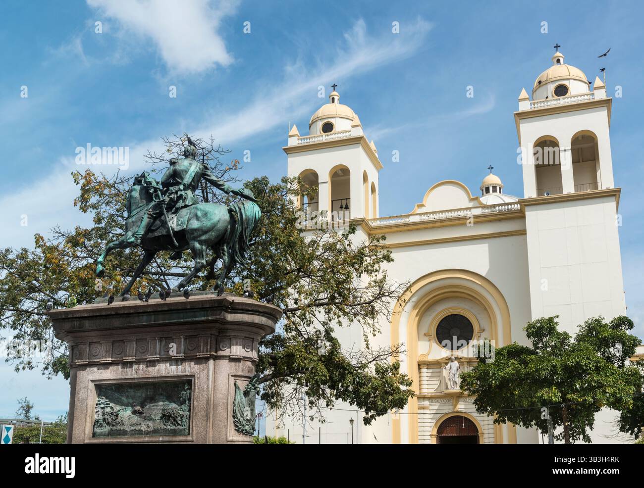 View from the Plaza Barrios on the statue of president Gerardo Barrios ...