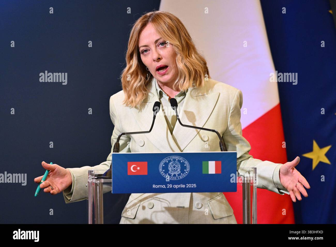 Meloni erdogan hi-res stock photography and images - Alamy
