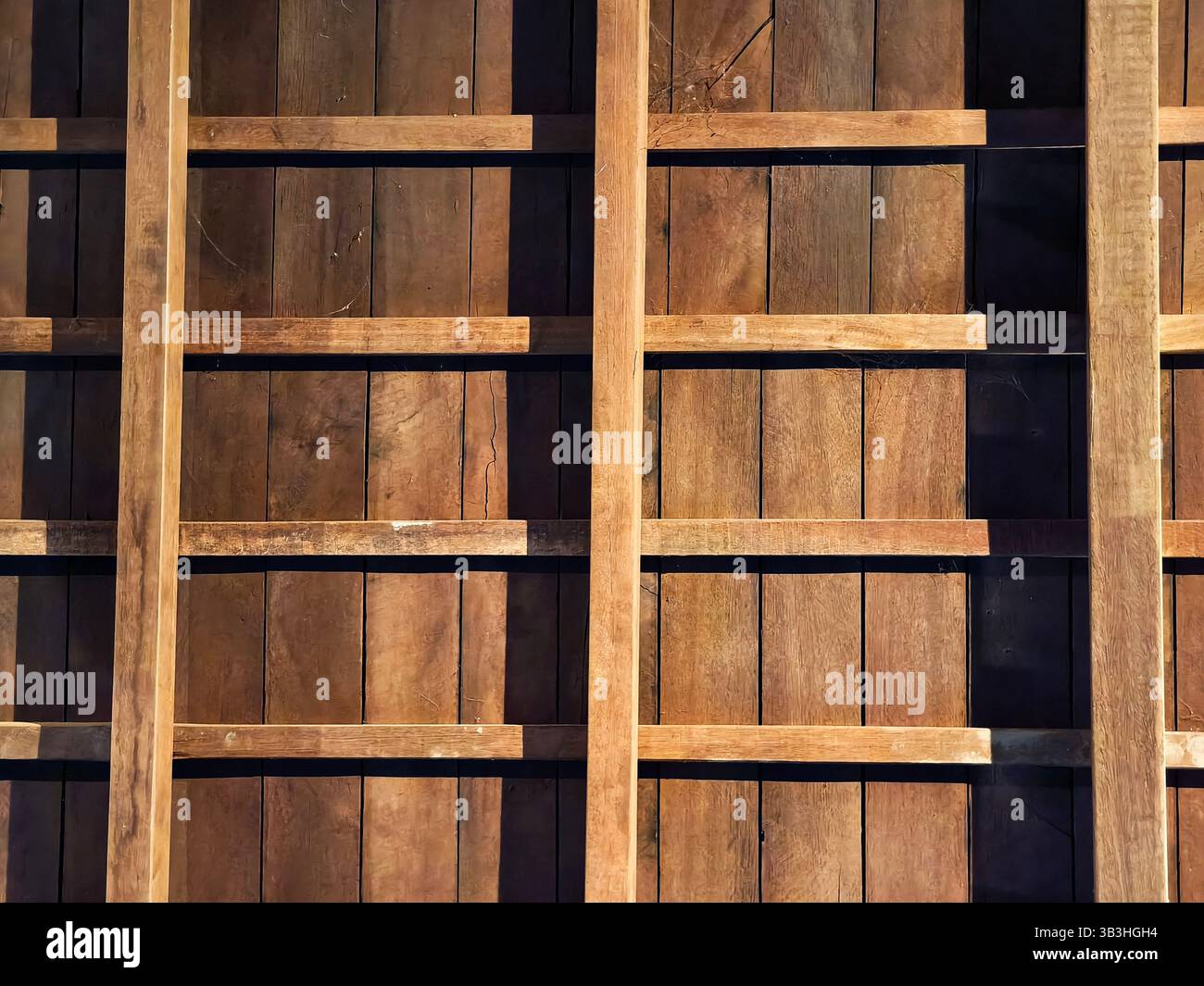 Wooden ceiling beams overhead hi-res stock photography and images - Alamy