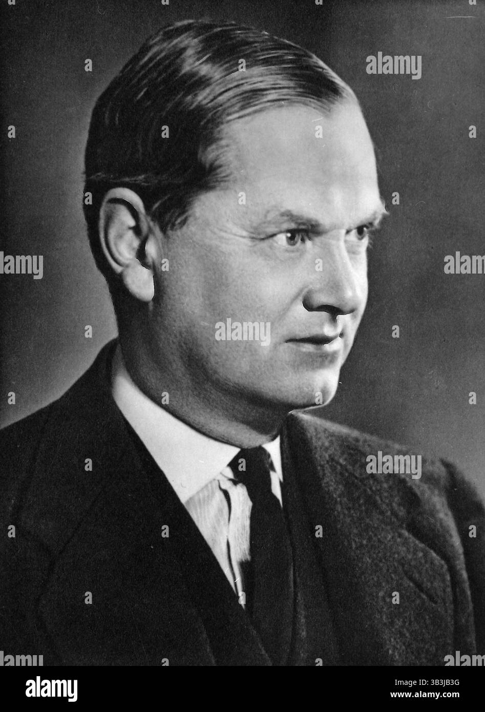 Waugh evelyn hi-res stock photography and images - Alamy