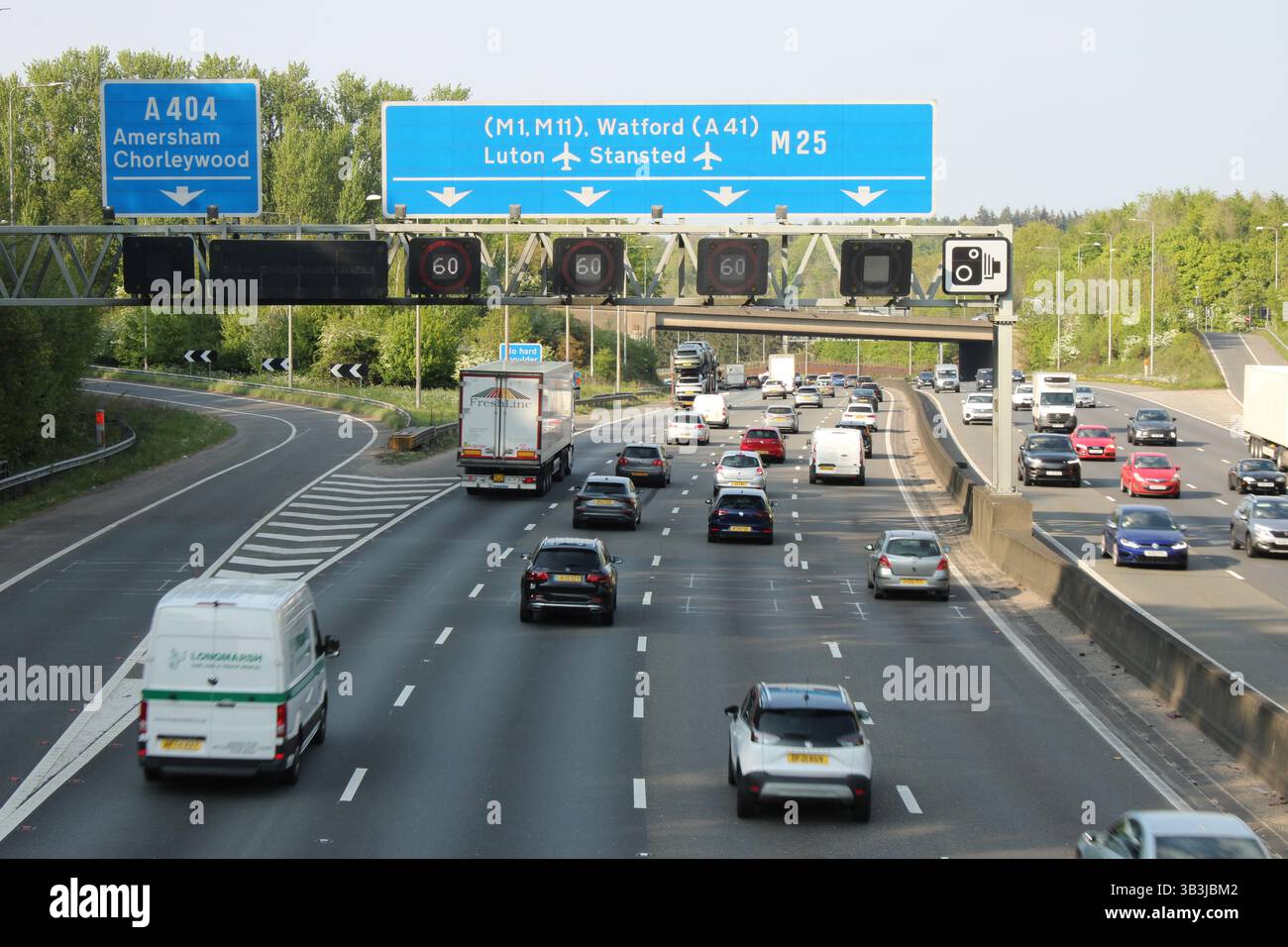 Incidents on the m25 hi-res stock photography and images - Alamy