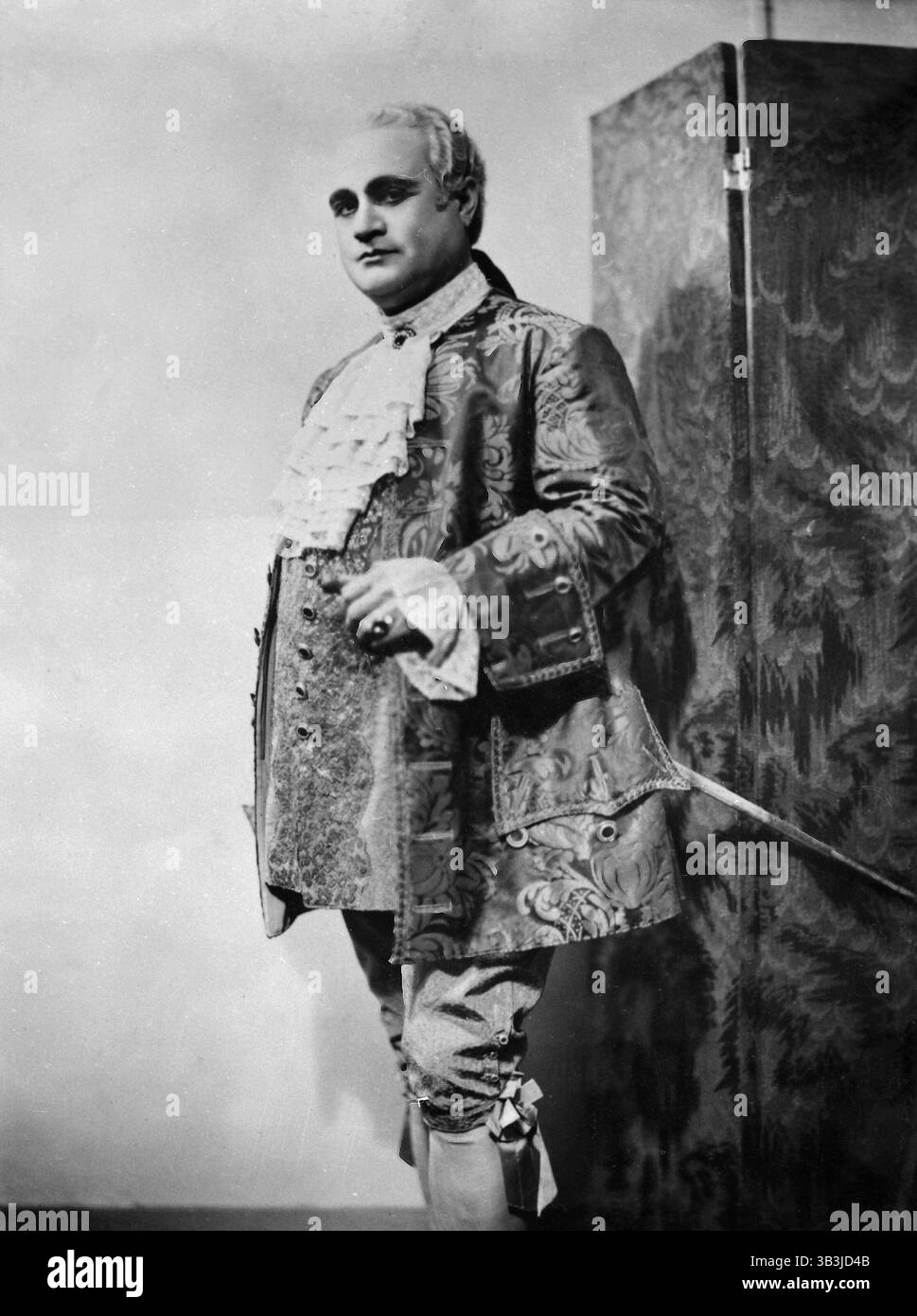 Italian opera singer Beniamino Gigli, 1930s Stock Photo - Alamy