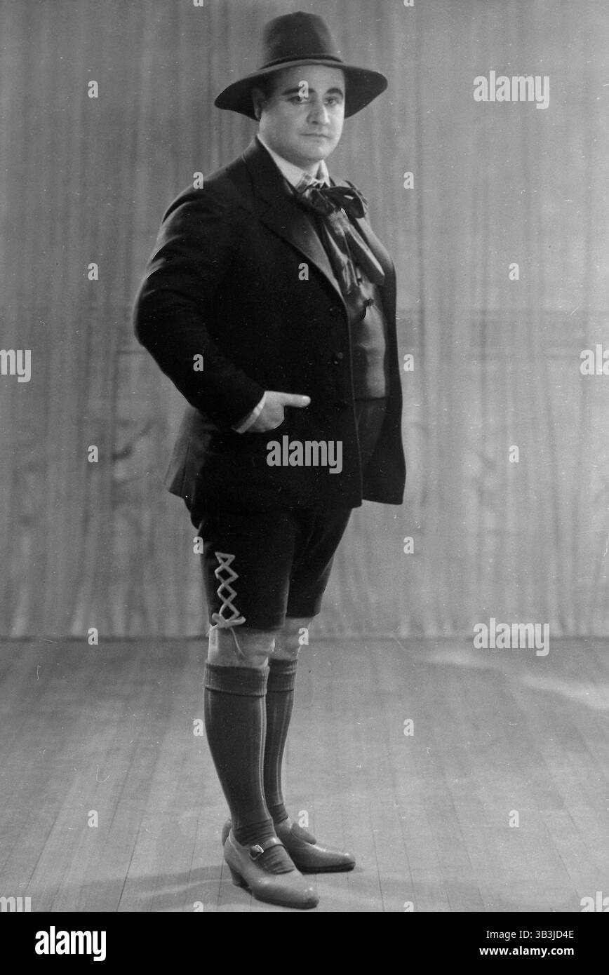 Italian opera singer Beniamino Gigli, 1930s Stock Photo - Alamy