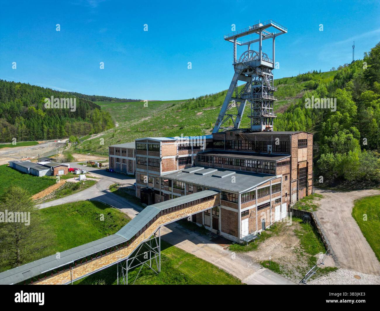 29 April 2025, Saxony, Hartenstein: View of the winding tower and the ...